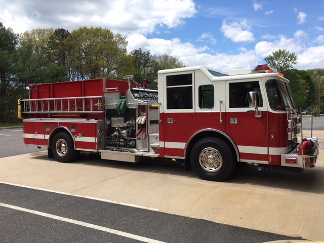 2000 Pierce Saber Pumper | Used Truck Details