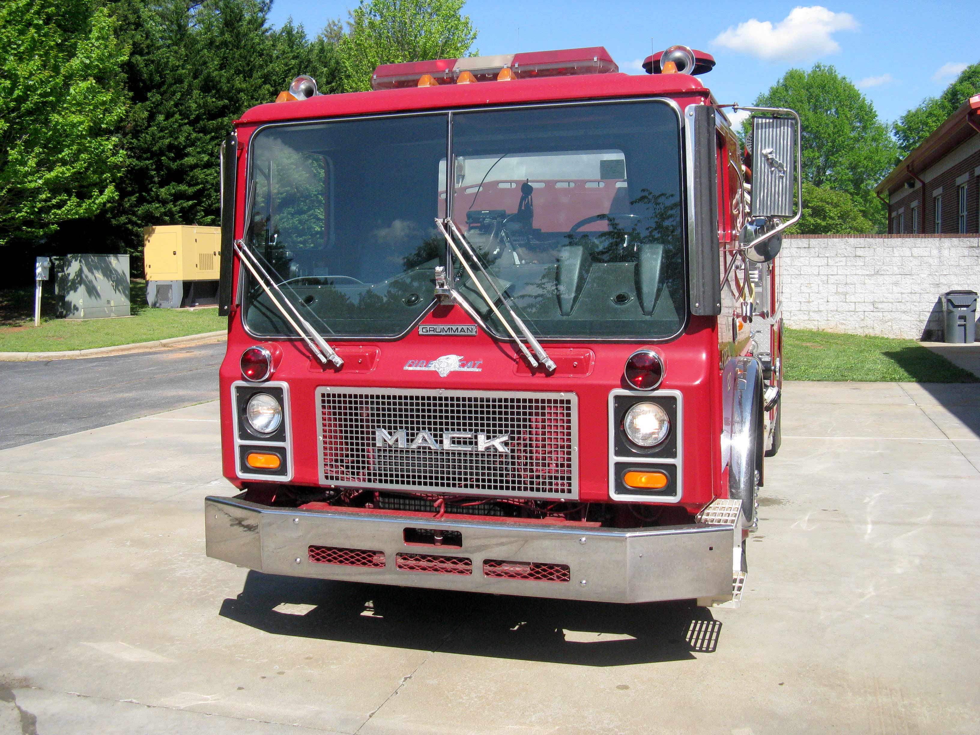 1989 Mack Grumman Fire Cat Pumper | Used Truck Details