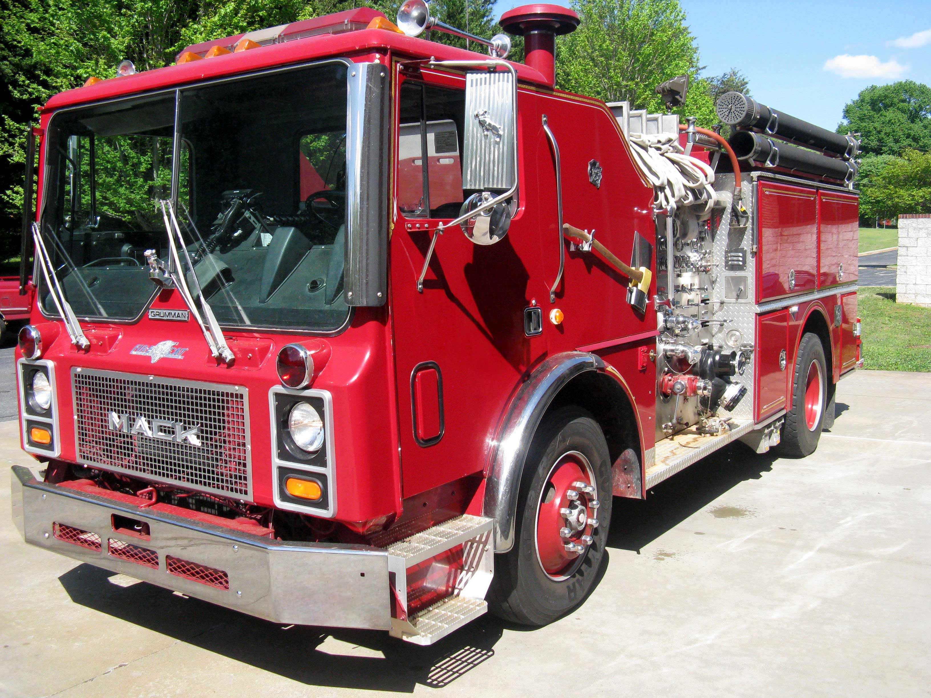 1989 Mack Grumman Fire Cat Pumper | Used Truck Details