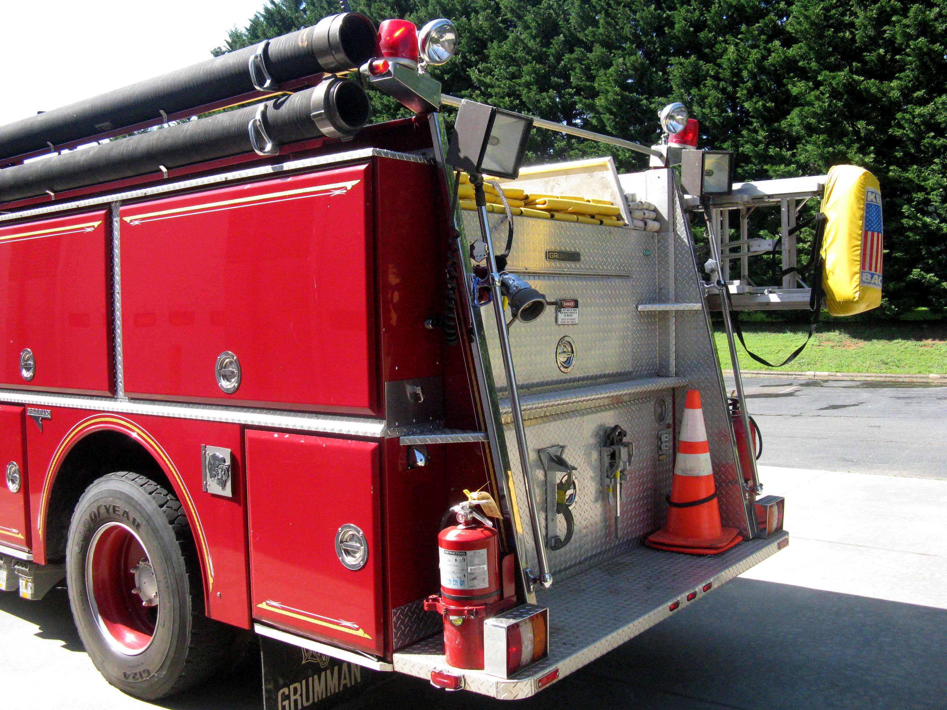 1989 Mack Grumman Fire Cat Pumper | Used Truck Details