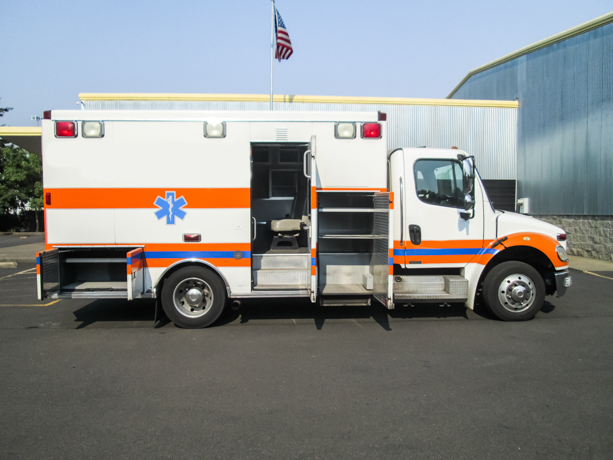 2005 Freightliner Ambulance | Used Truck Details