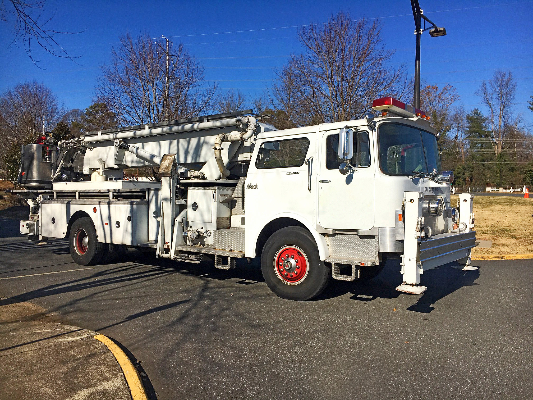 1974 Mack Baker 75' Aerialscope | Used Truck Details