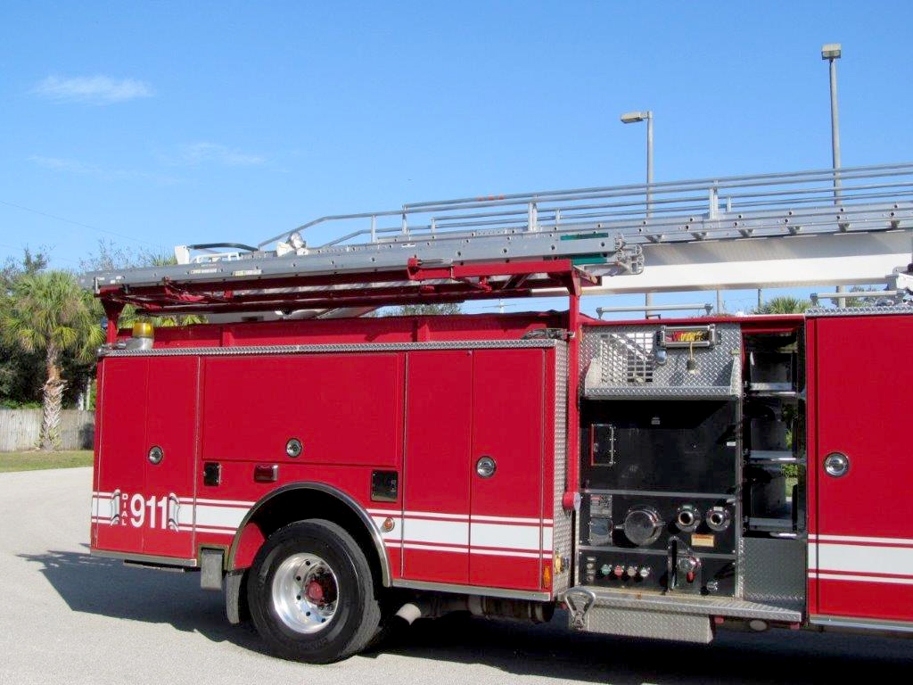 2004 Pierce Quantum 61' Skyboom | Used Truck Details