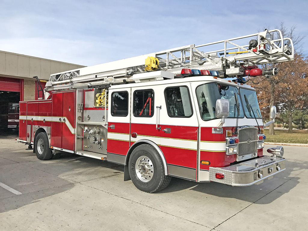 2005 E-One 75' Ladder | Used Truck Details