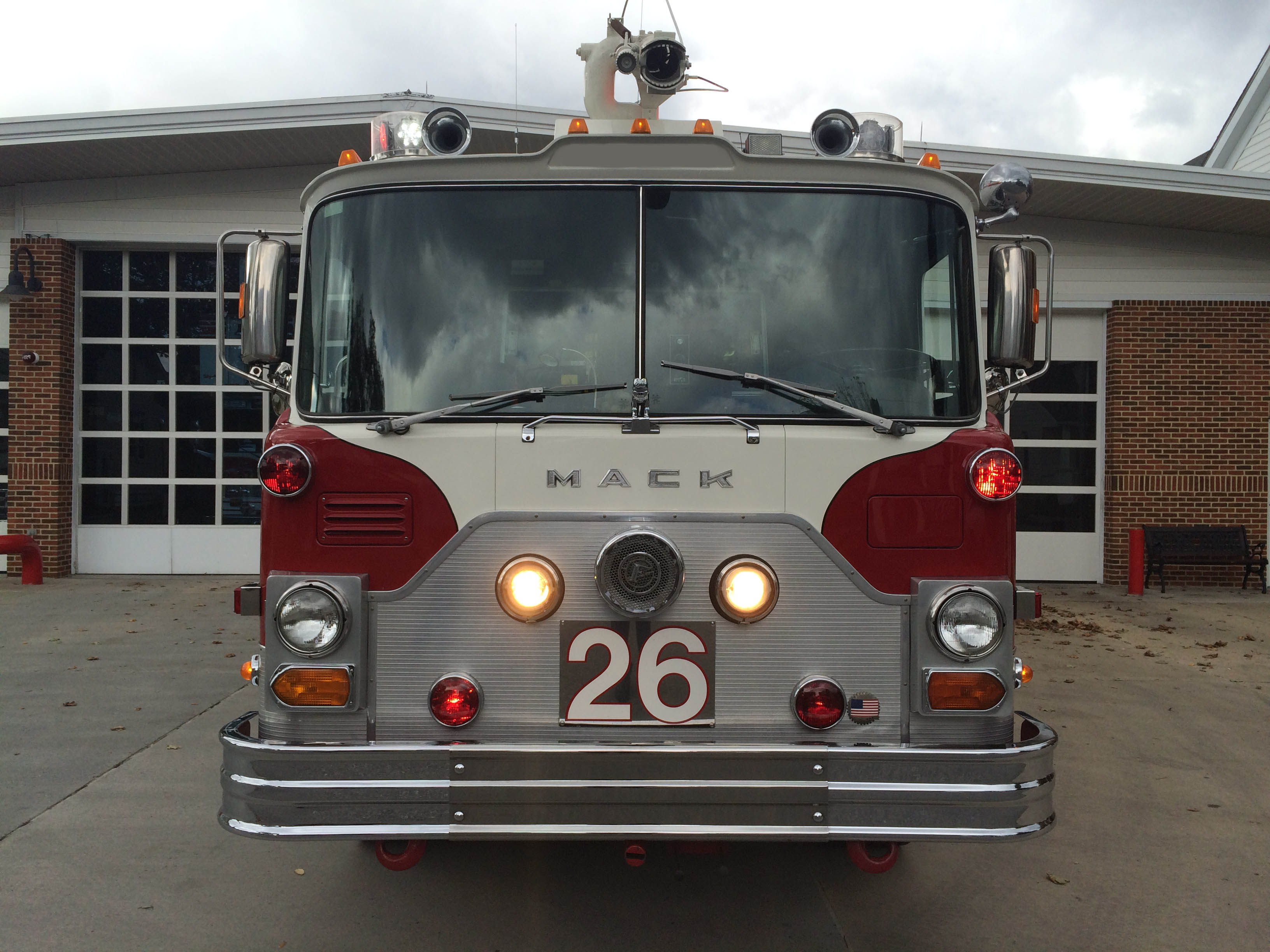 1981 Pierce Mack Pumper Tanker | Used Truck Details