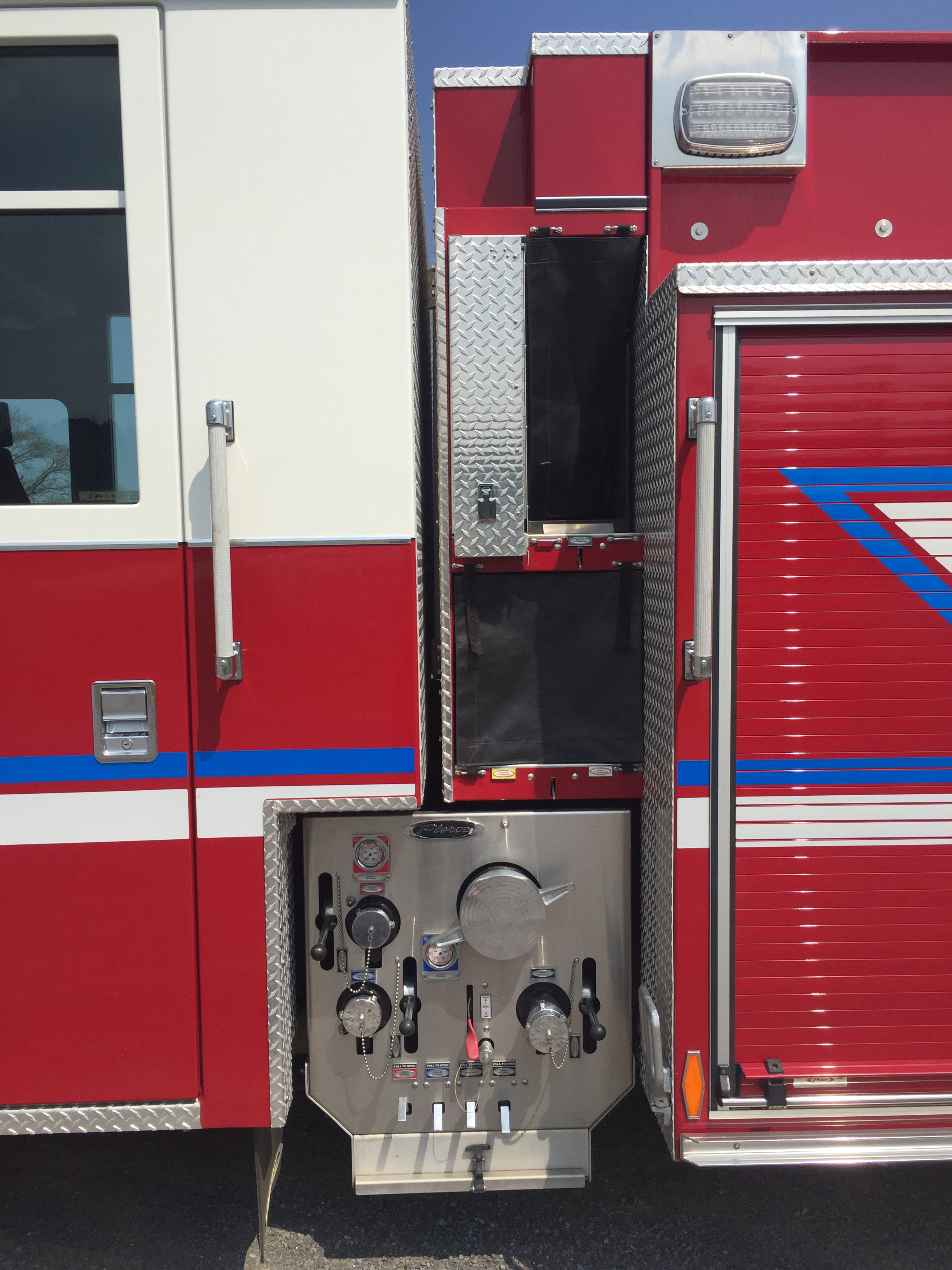 2013 Pierce Custom Pumper - Knox Squad 236 | Used Truck Details