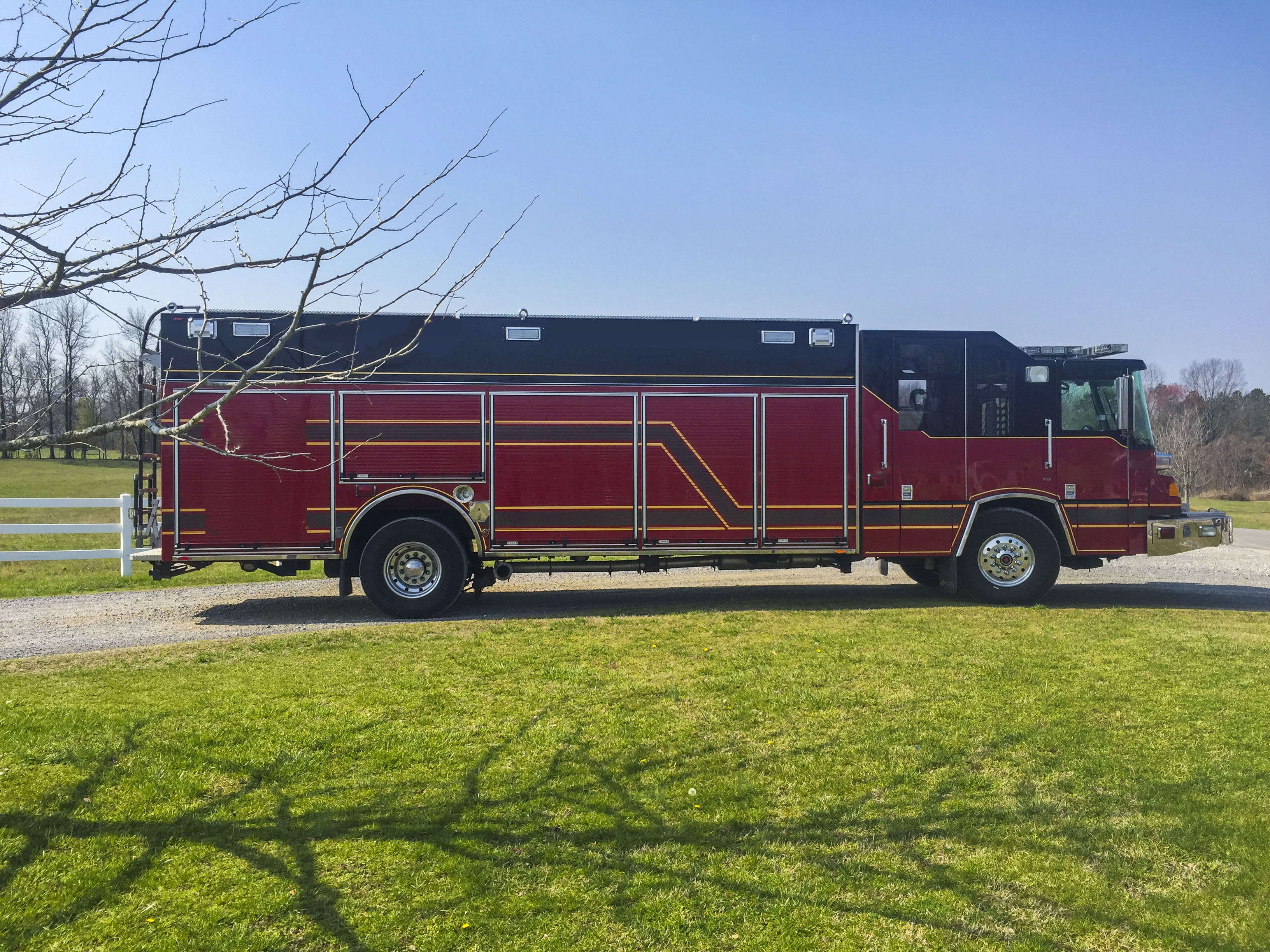 2004 Pierce Quantum Rescue | Used Truck Details
