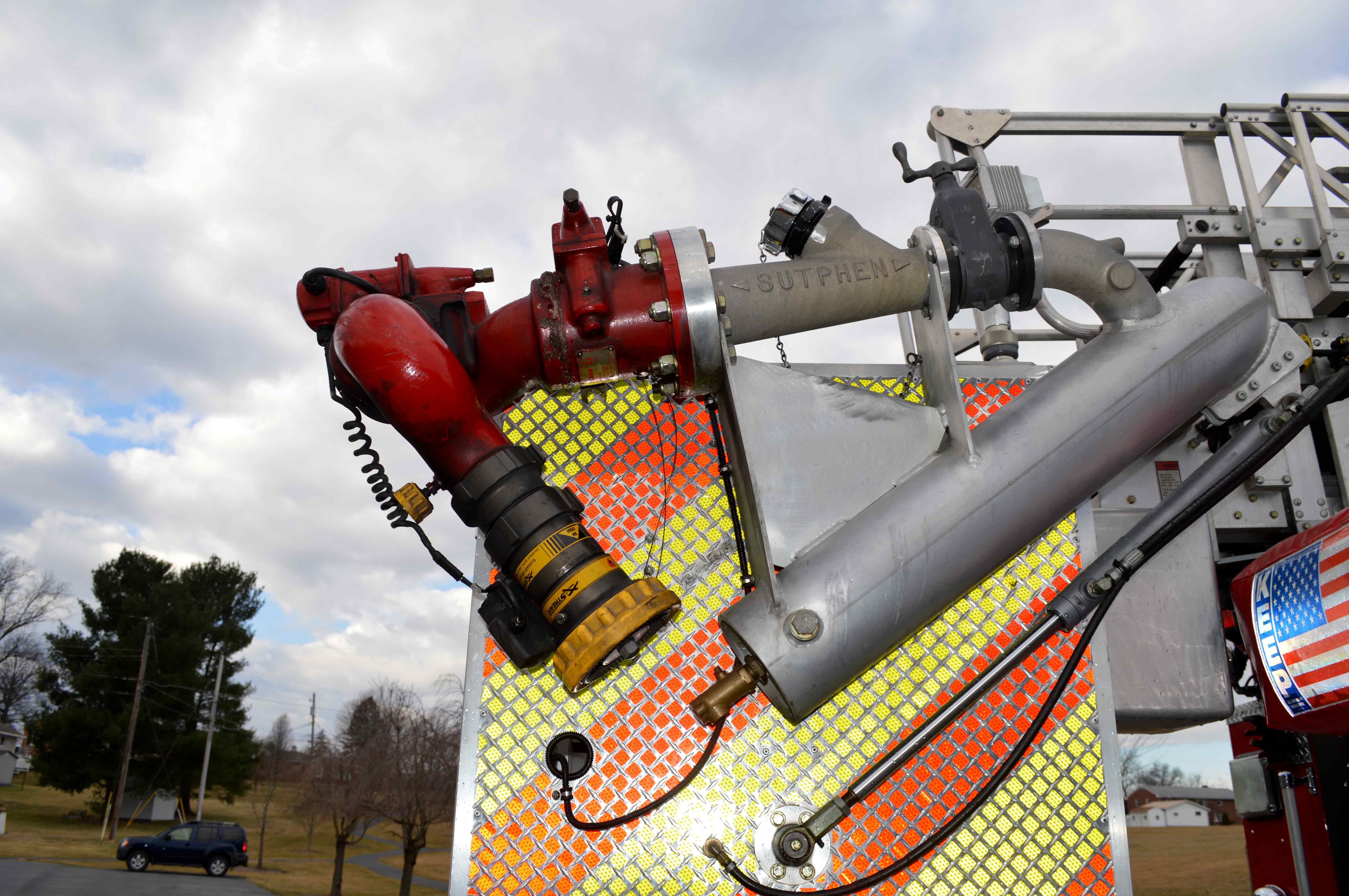 2005 Sutphen Monarch 70' Mini-Tower | Used Truck Details