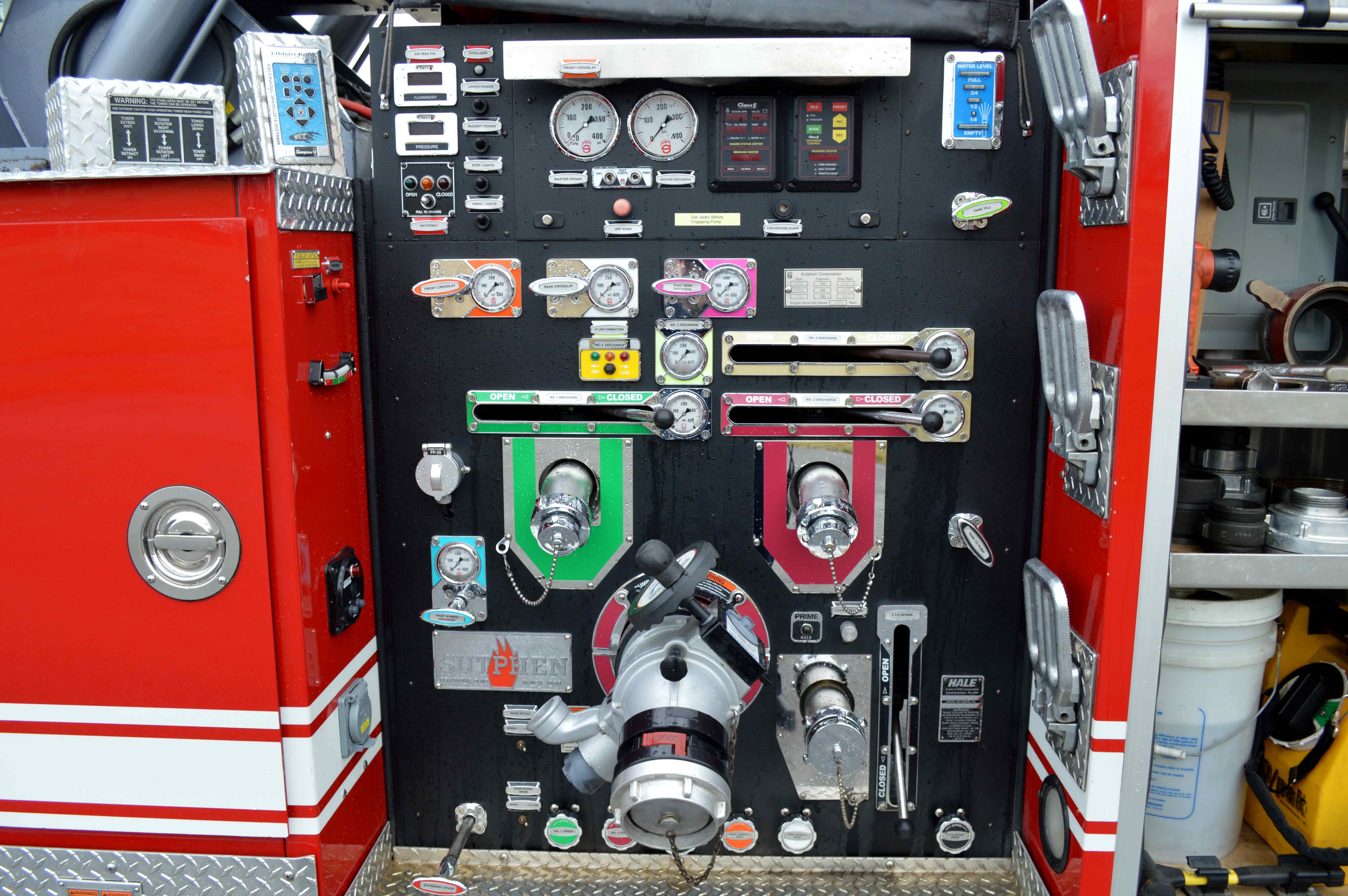 2005 Sutphen Monarch 70' Mini-Tower | Used Truck Details