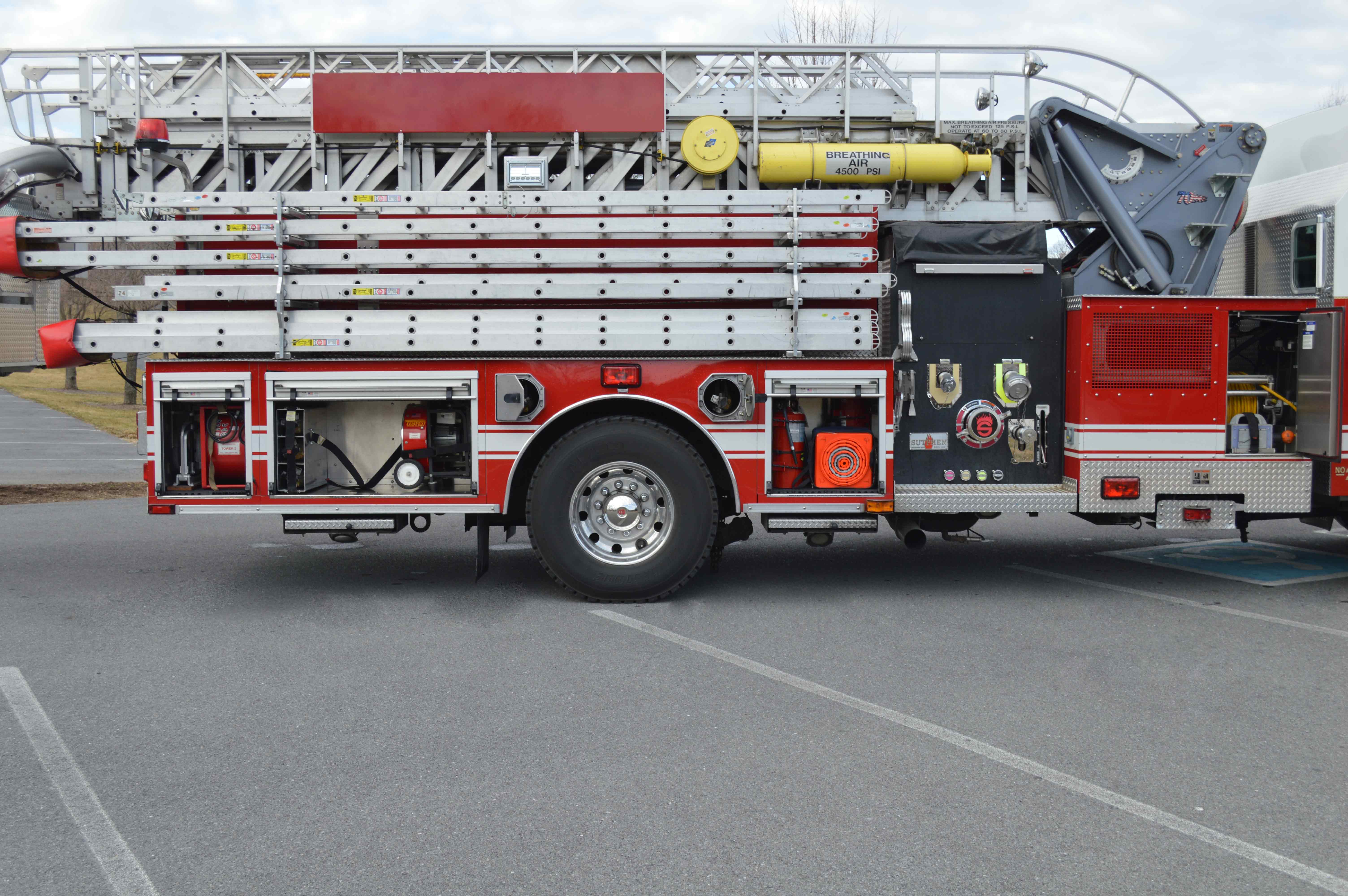 2005 Sutphen Monarch 70' Mini-Tower | Used Truck Details