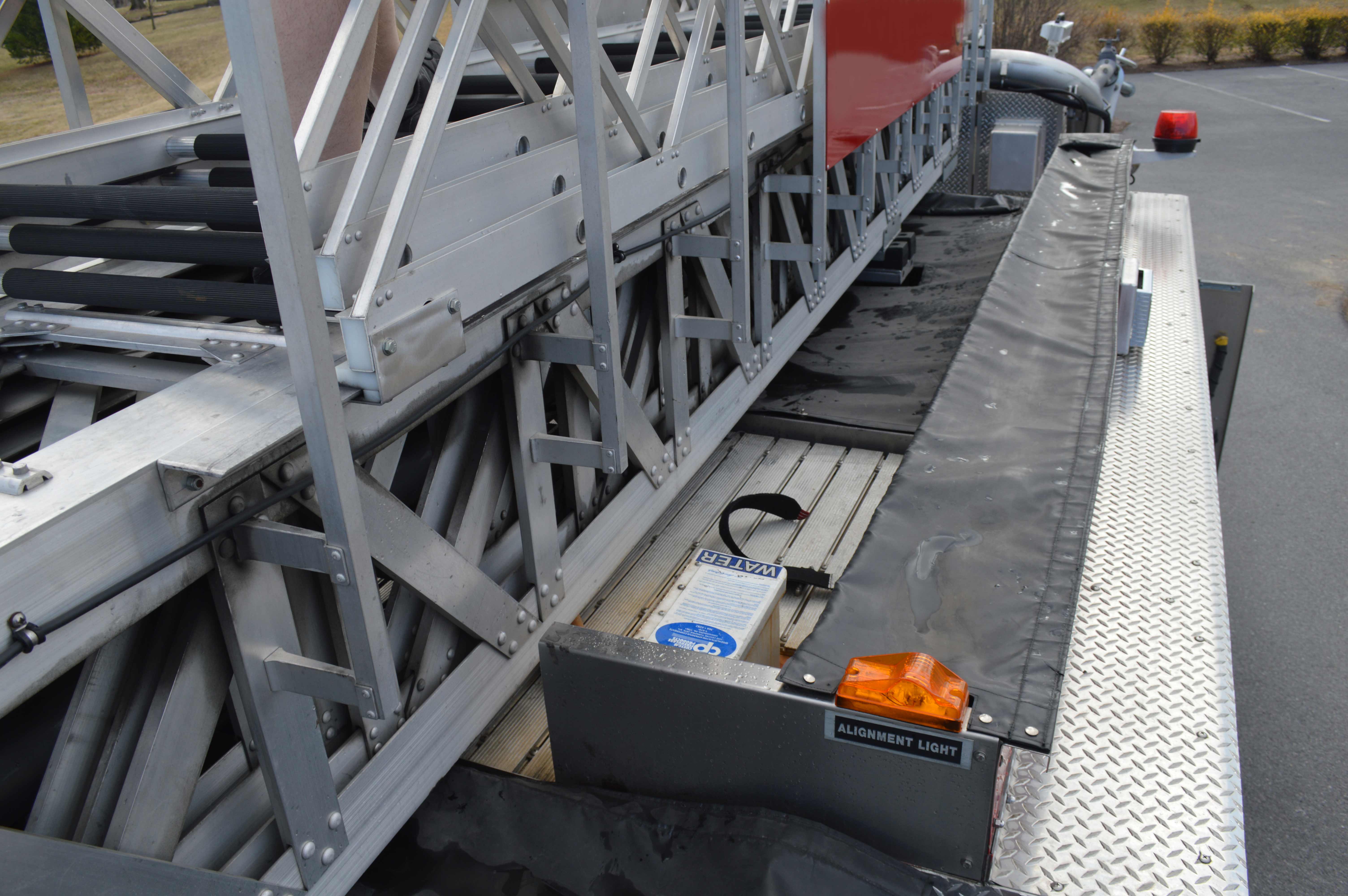 2005 Sutphen Monarch 70' Mini-Tower | Used Truck Details