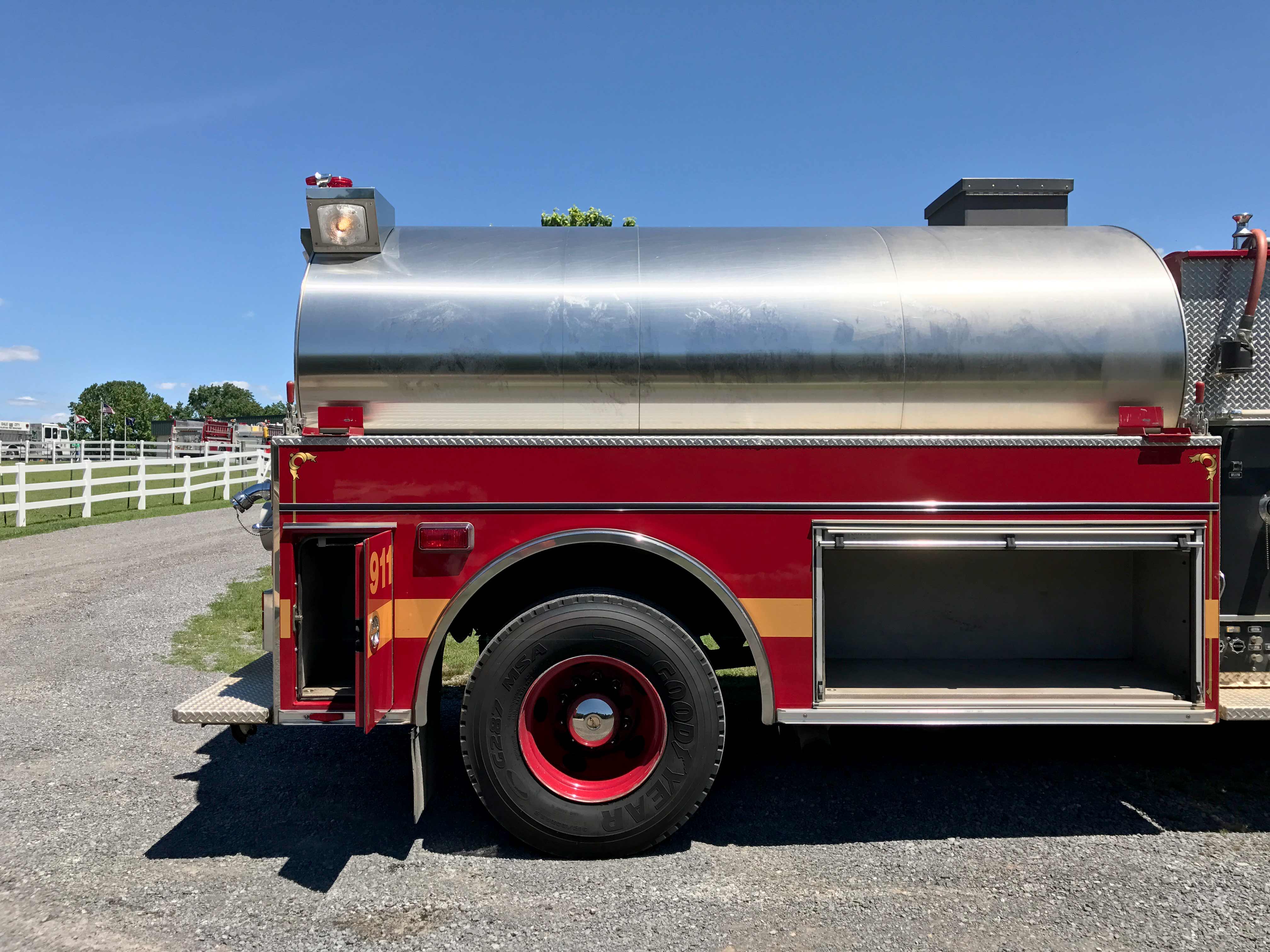 2001 Pierce Kenworth Elliptical Tanker | Used Truck Details