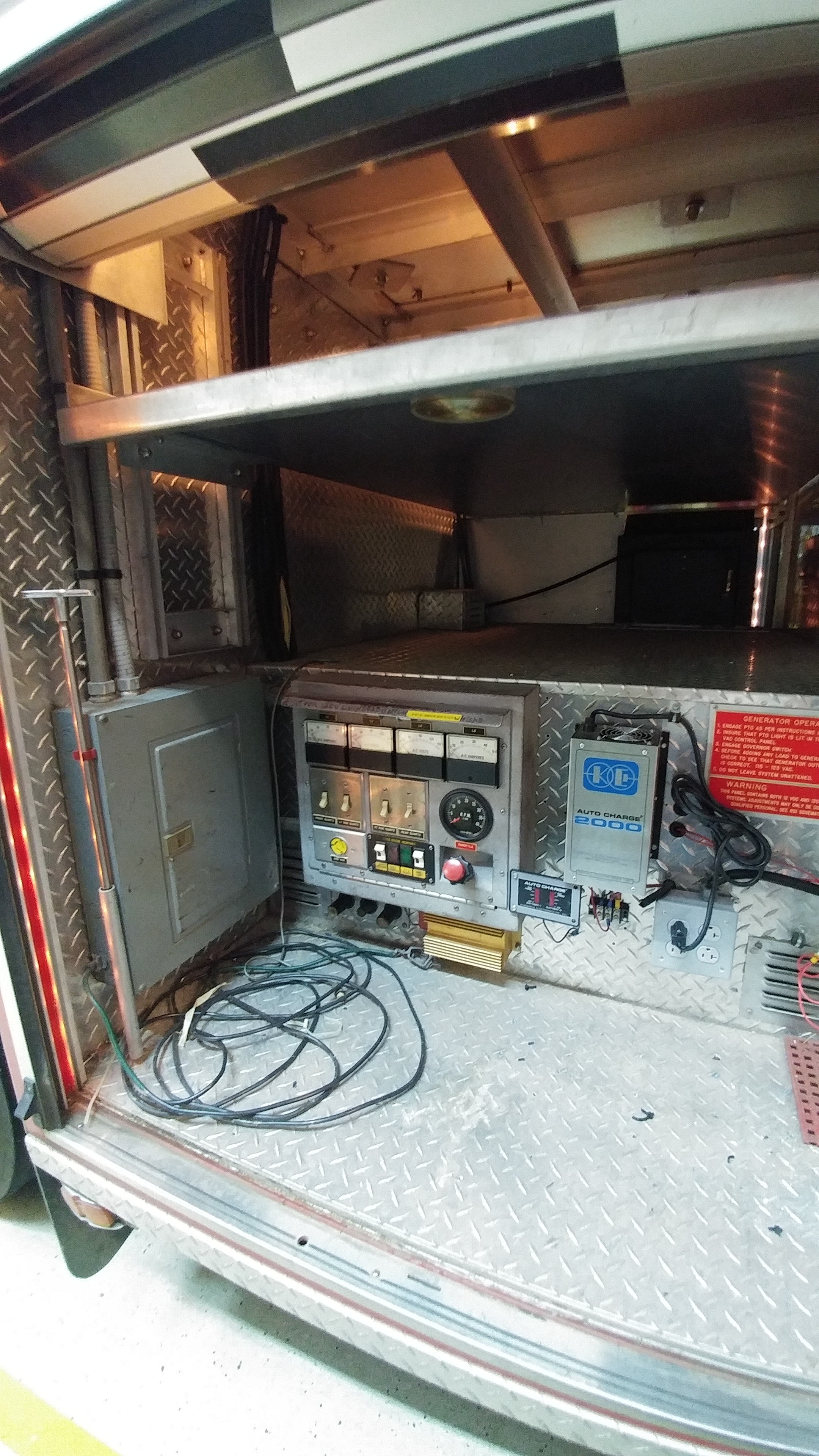 1987 Mack Walk In Rescue | Used Truck Details