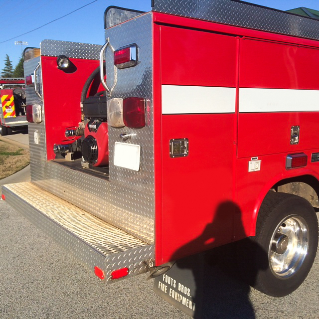 2004 Fouts Brothers Ford F-550 XLT Super Duty 4X4 Mini-Pumper | Used ...