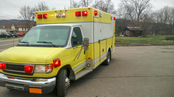 2003 Ford F-450 Ambulance | Used Truck Details