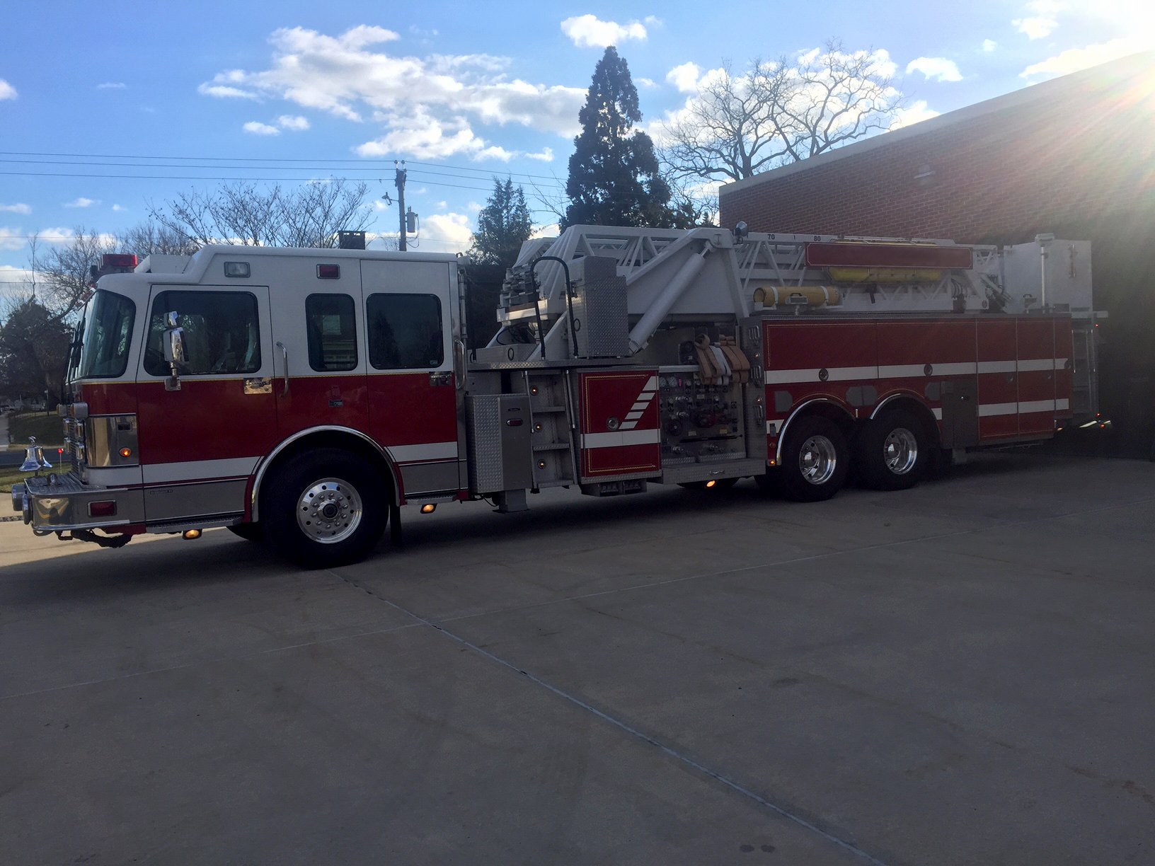 2003 Quality Spartan 100' Tower | Used Truck Details