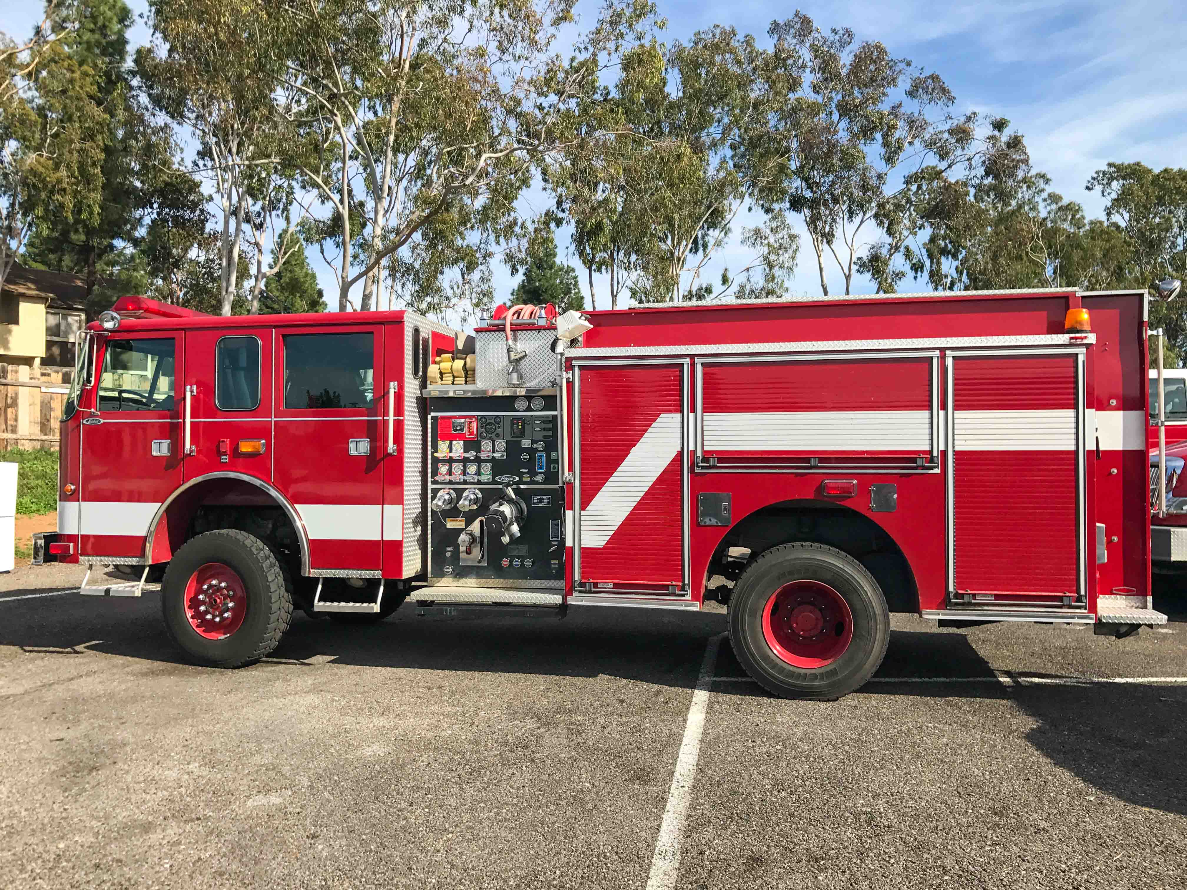 2003 Pierce Saber 4x4 Custom Pumper | Used Truck Details