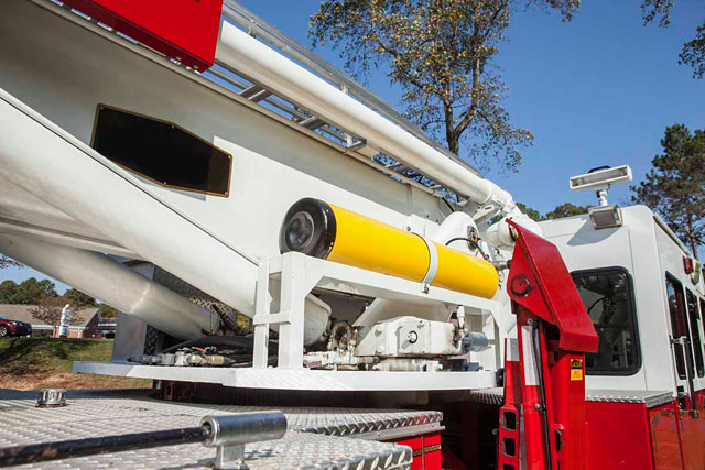 2002/1976 Spartan Baker Platform | Used Truck Details