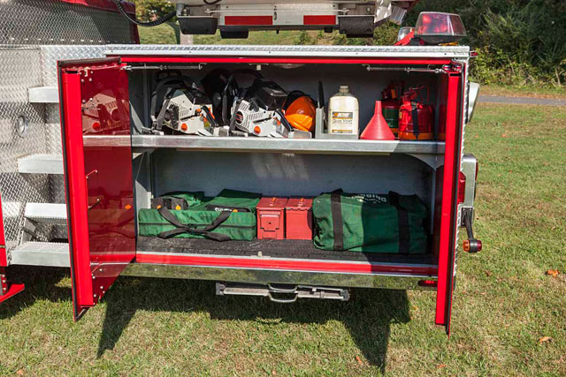 2002/1976 Spartan Baker Platform | Used Truck Details