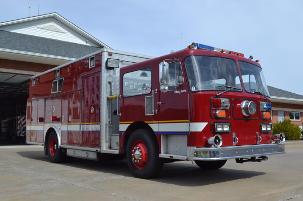 1984 Seagrave Walk-In Rescue | Used Truck Details