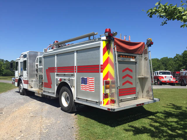 2004 E-One Pumper | Used Truck Details