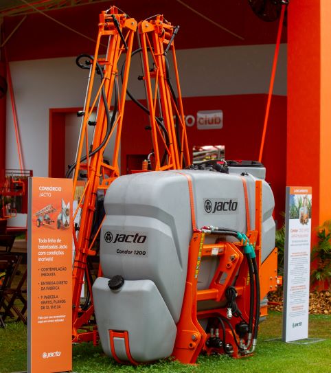 Jacto - Jacto exibe na Expodireto Cotrijal conjunto de soluções e ...