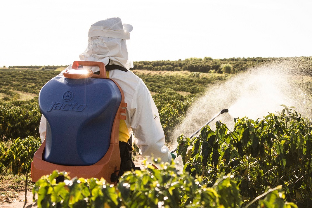 Jacto - Jacto inicia nova era da pulverização costal ao lançar o Jacto ...