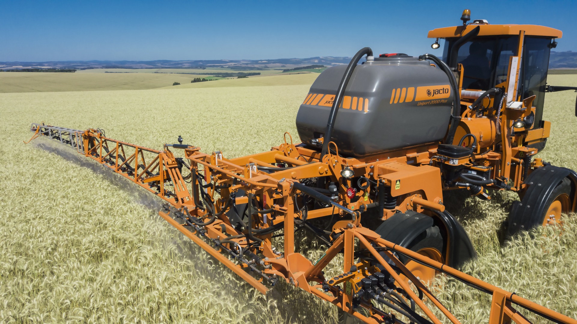 Jacto - Jacto exhibe en Peru pulverizadores con bajo consumo de ...