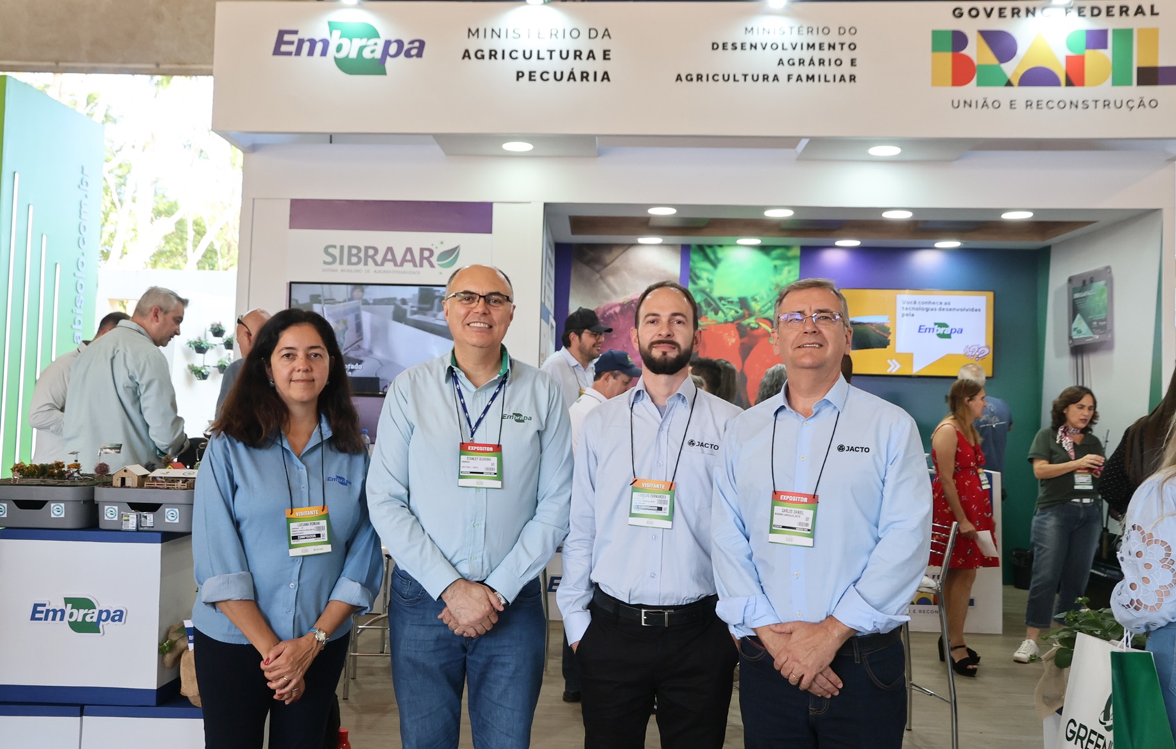 Jacto - Embrapa and Jacto partner up on a digital inclusion project to ...