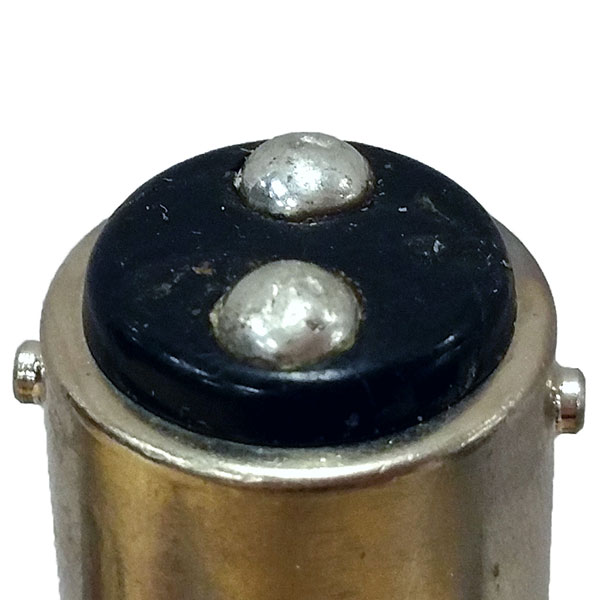 How to Identify Halogen and Xenon Bi-Pin Bulbs — 1000Bulbs Blog