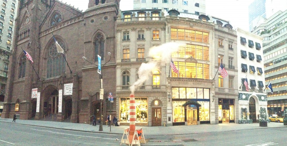 HENRI BENDEL 712 5th Avenue New York, NY 10019 on 4URSPACE retail profile