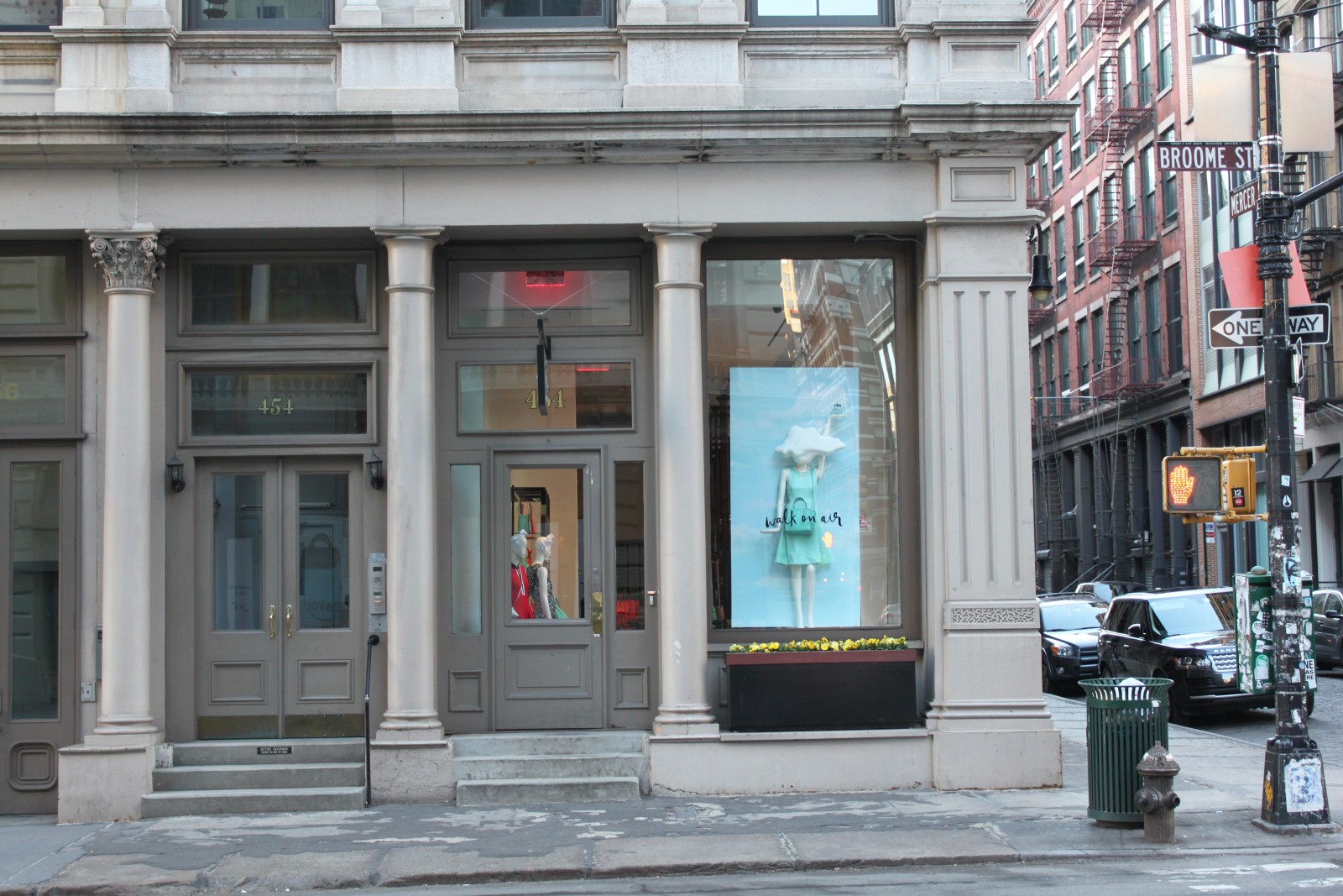 Kate Spade 454 Broome St. New York, NY 10013 on 4URSPACE retail profile