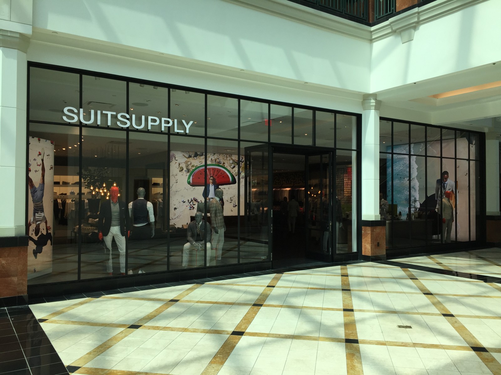 Suitsupply King Of Prussia