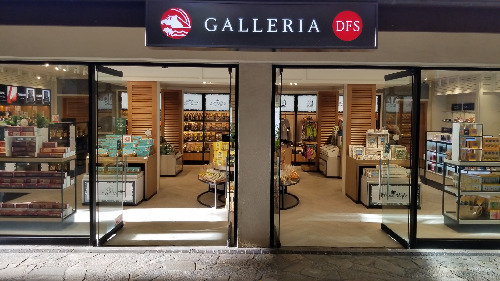 DFS Galleria 2005 Kalia Road Honolulu, HI 96815 on 4URSPACE retail profile