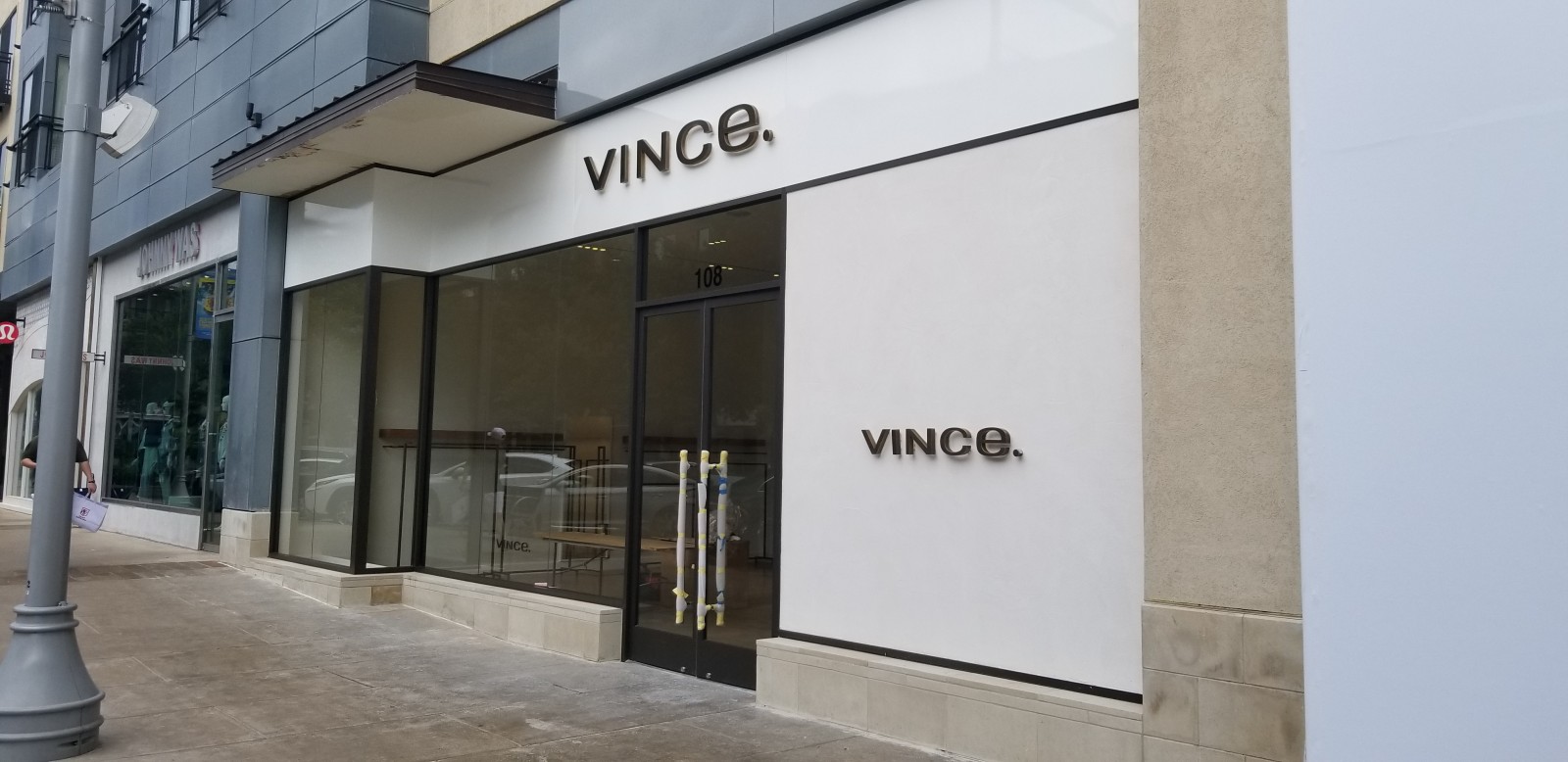 Vince 11410 Century Oaks Terrace Austin, TX 78758 on 4URSPACE retail ...