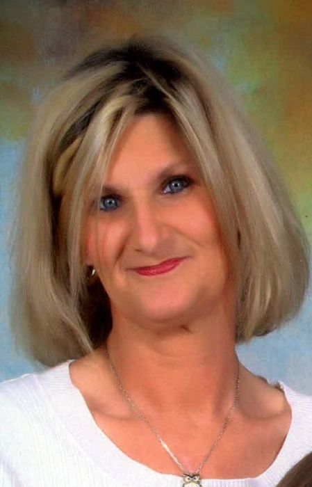 Obituary for Julie Lynne Riley | Lindsey Funeral Home