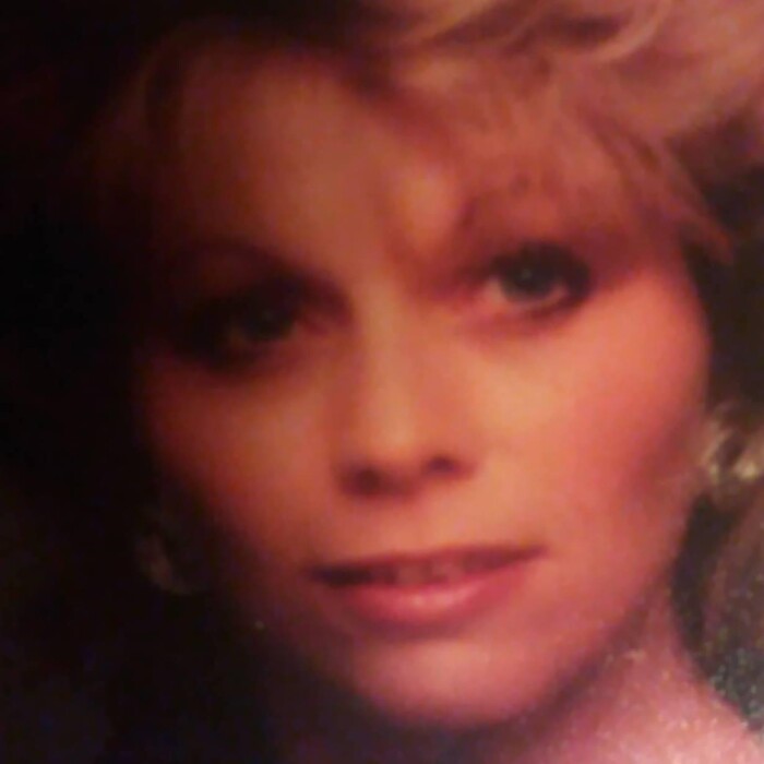 Laura Smart's Instagram, Twitter & Facebook on IDCrawl