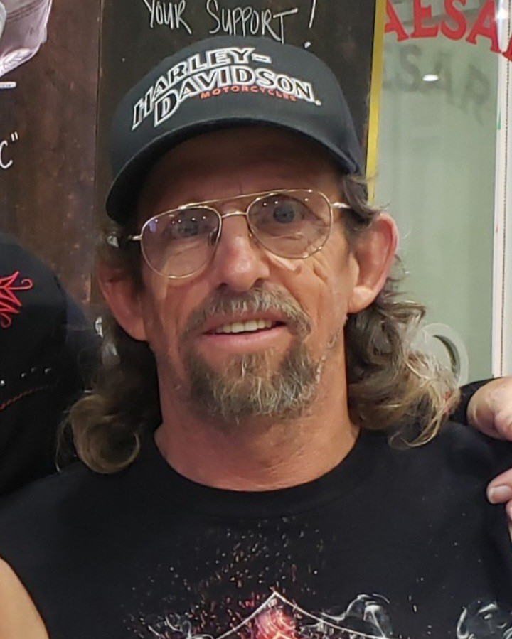 Michael Scroggs's Instagram, Twitter & Facebook on IDCrawl