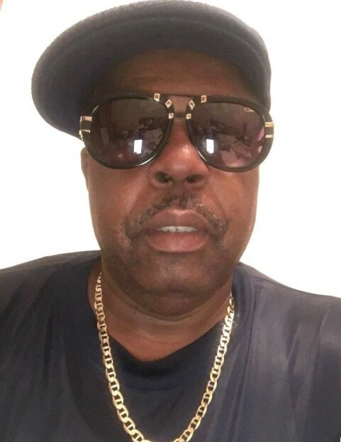 Robert Bey's Instagram, Twitter & Facebook on IDCrawl