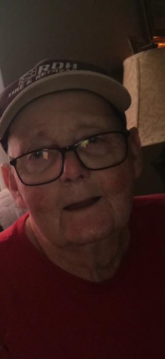 Donovan Lyons's Instagram, Twitter & Facebook on IDCrawl