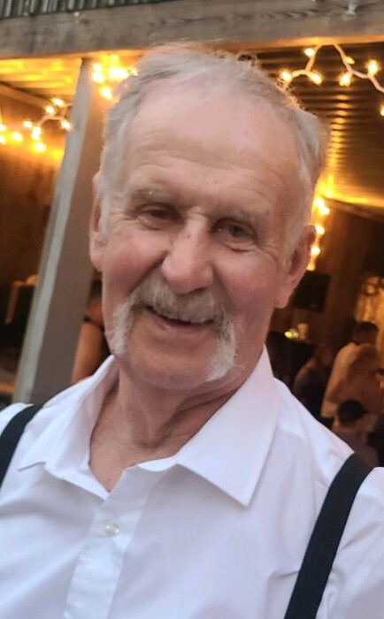 Jim Deyoung's Instagram, Twitter & Facebook on IDCrawl