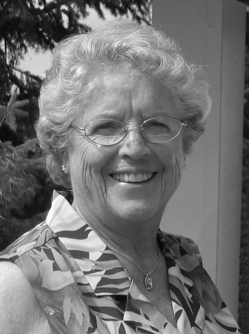 Jeanne Hall's Instagram, Twitter & Facebook on IDCrawl
