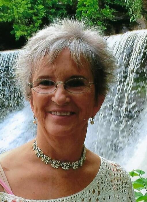 Susan Byler's Instagram, Twitter & Facebook on IDCrawl