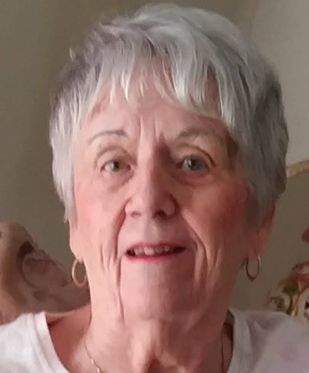 Sandra Oram's Instagram, Twitter & Facebook on IDCrawl