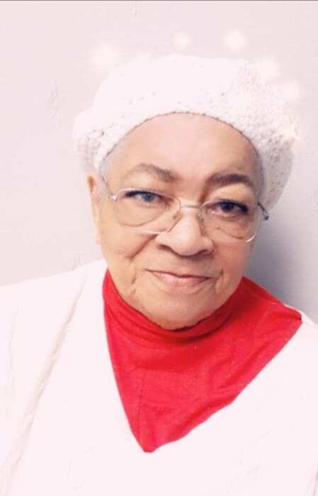 Connie Chambers's Instagram, Twitter & Facebook on IDCrawl