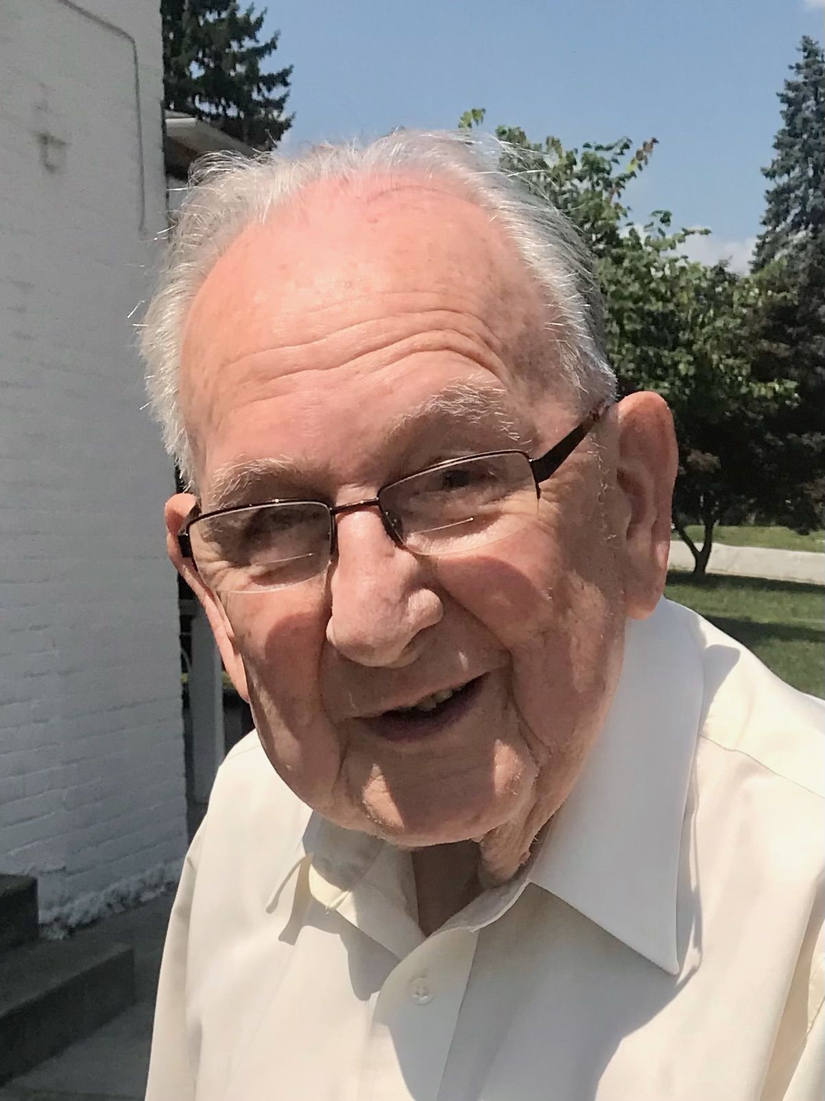 John Perrotta's Instagram, Twitter & Facebook on IDCrawl