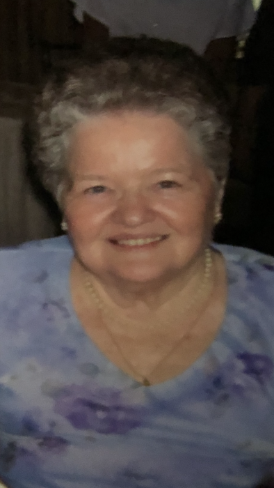 Jenni Hamilton's Instagram, Twitter & Facebook on IDCrawl