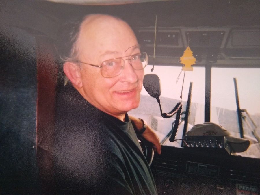 Mike Hoff's Instagram, Twitter & Facebook on IDCrawl