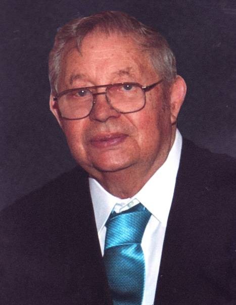 Obituary for Rev. Leburn "Lee" Combs (Photo album)
