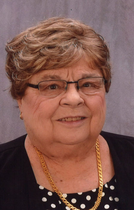 Evelyn Decker's Instagram, Twitter & Facebook on IDCrawl